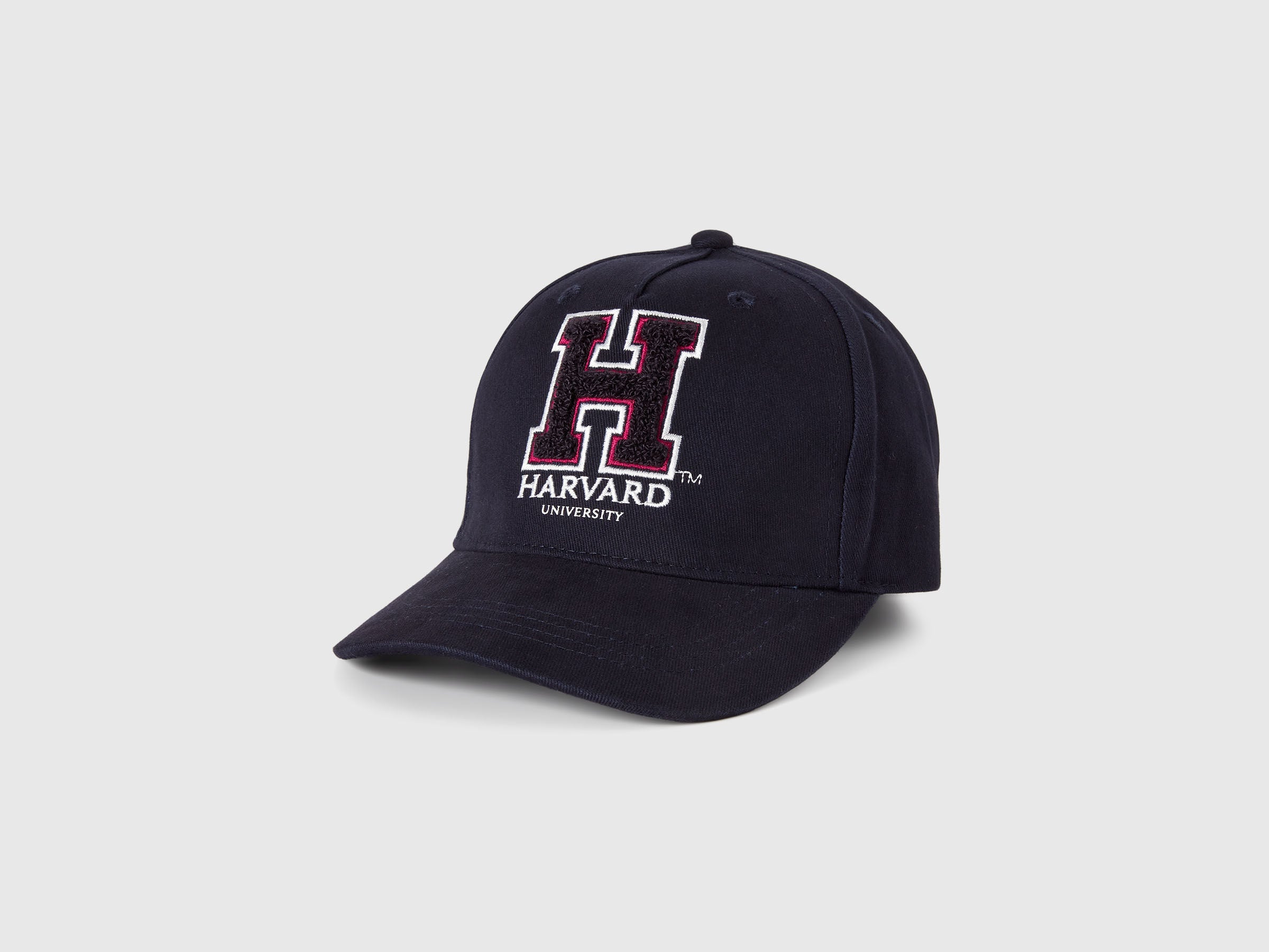 Buy Cap with Embroidery ©Harvard University | Benetton Kuwait